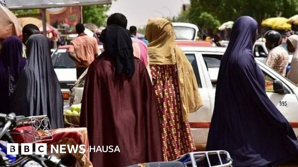 Ra'ayin Riga: Kan Ranar Mata da Duniya - BBC News Hausa