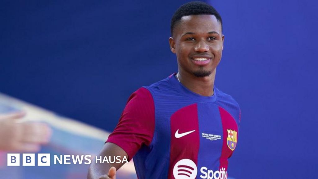 Brighton ta dauki aron Ansu Fati daga Barcelona - BBC News Hausa