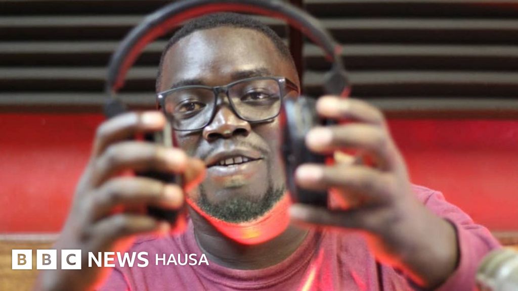 Coronavirus: Wakoki 10 da ke debe wa mutane kewa a lokacin kulle - BBC ...