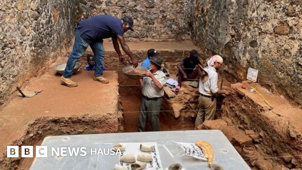 An gano ginin farko da Ingila ta riƙa ajiye bayin ƴan Afirka - BBC News ...