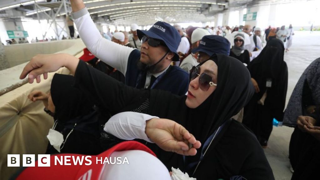 Yadda Mahajjata ke jifan Shaidan a ranar karshe ta aikin Hajj - BBC ...