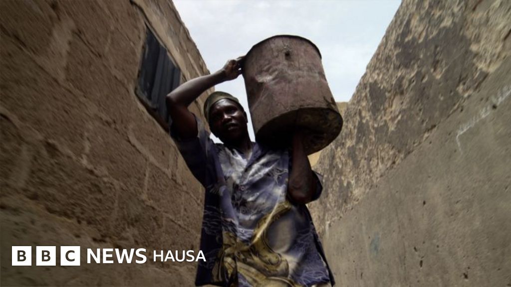 Wasu na ƙyamar hannu da ni - Mai sana'ar yashe masai - BBC News Hausa