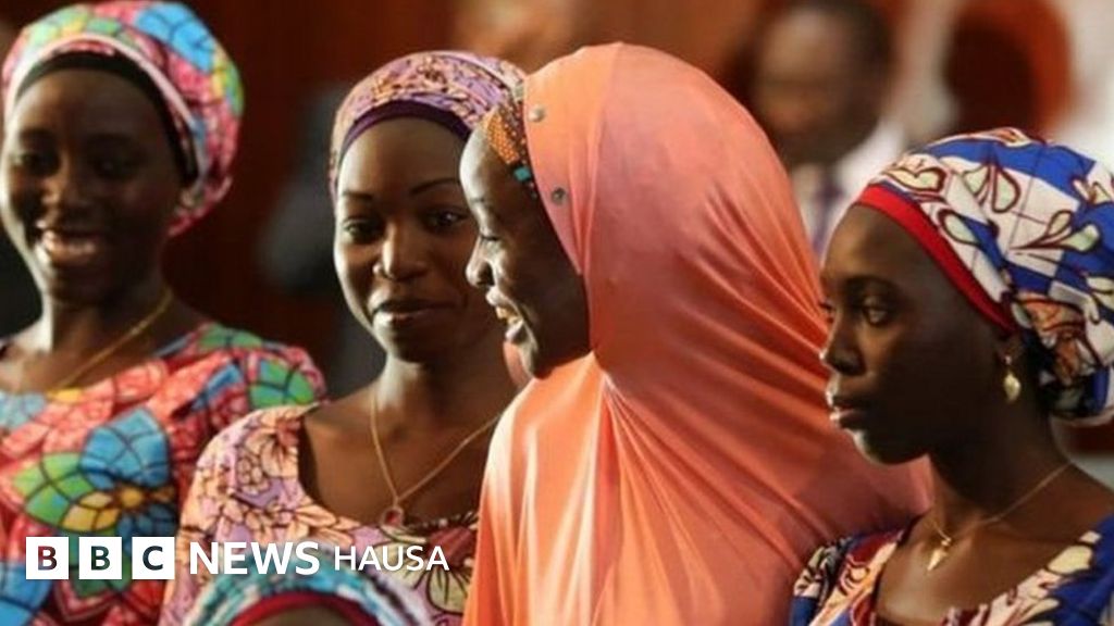 Rayuwar 'yan matan Chibok bayan sun kubuta - BBC News Hausa