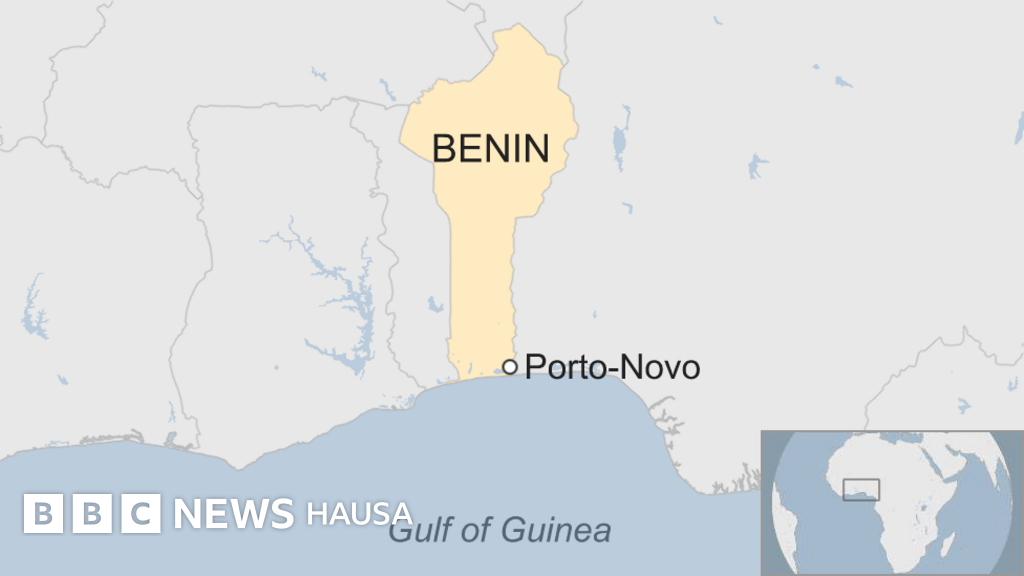 Jirgin ruwa ya bace da ma'aikata 22 a gabar tekun Benin - BBC News Hausa