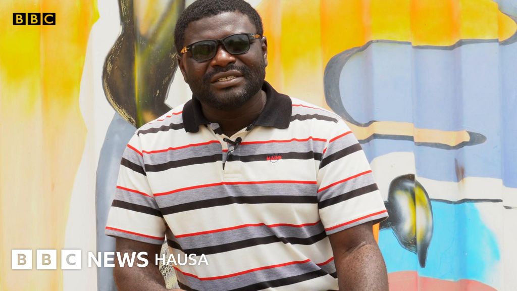 Yadda ɗan jarida mai larurar rashin gani yake labaran wasanni - BBC ...