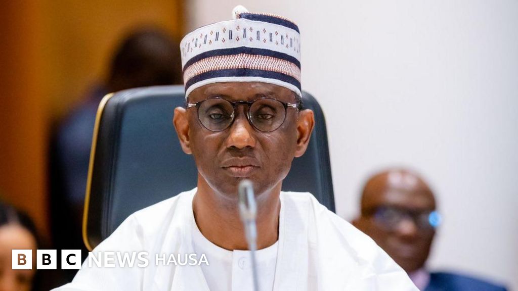Ba ni da lokacin yin cacar baka da El-Rufa'i – Ribadu - BBC News Hausa