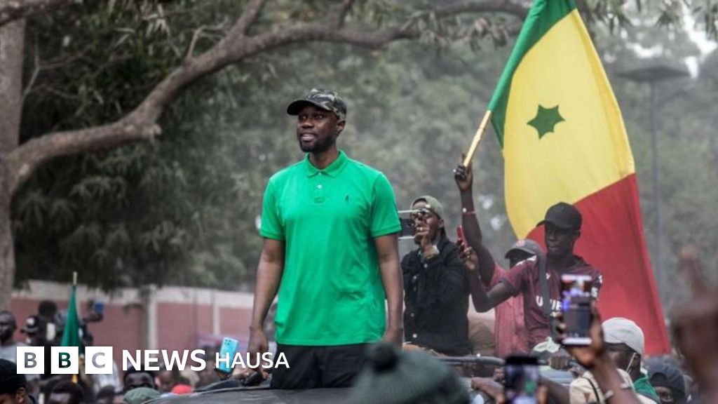 Abubuwan da suka kamata ku sani kan madugun ƴan adawar Senegal Ousmane ...