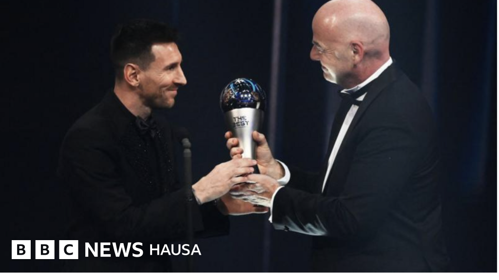 Messi ne gwarzon kwallon kafa na duniya na Fifa na 2022 - BBC News Hausa