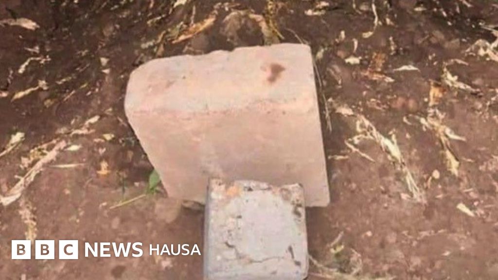 An binne dalibin da aka harbe a harabar jami’ar Sudan - BBC News Hausa