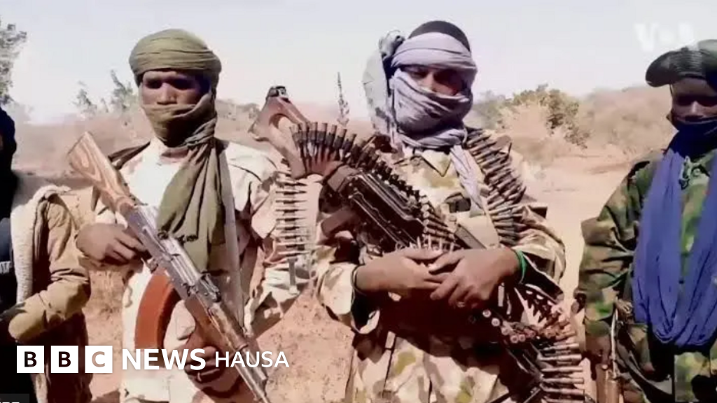 'Yanbindiga sun sace mata da yara 'sama da 50' a jihar Zamfara - BBC News Hausa