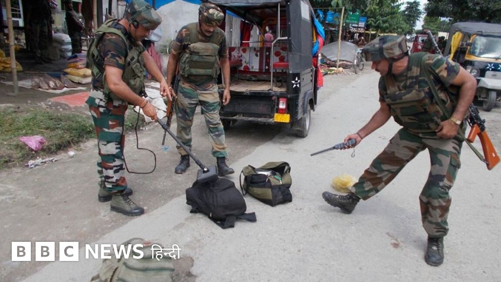 असम राइफ़ल्स के काफ़िले पर हमला, 2 जवानों की मौत - BBC News हिंदी