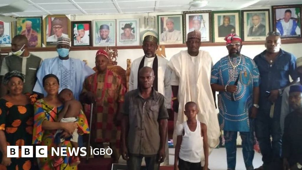 Orlu Imo State: Rochas Okorocha agaala Orlu sị ha ka 'Ọzọemena!' - BBC ...