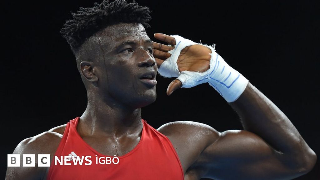 Ọ bụ ụjọ Efe Ajagba 'chụpụrụ' onye America n'ogige ọkpọ? - BBC News Ìgbò