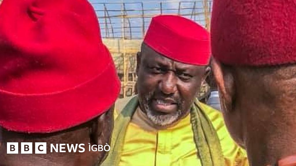 Rochas Okorocha: Victor Umeh erughi onye Rochas ga-atụpụrụ ọnụ ...