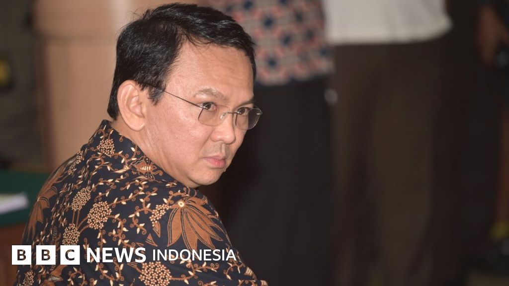 Hakim tolak eksepsi Ahok, sidang berlanjut 3 Januari 2017 - BBC News ...
