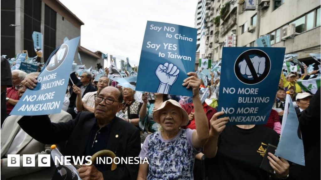 Ribuan orang demo desak Taiwan merdeka dari Cina - BBC News Indonesia
