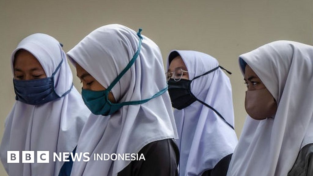 Jilbab di sekolah negeri: 'Saya lepas jilbab dicap bermoral buruk, diintimidasi, dikucilkan ...