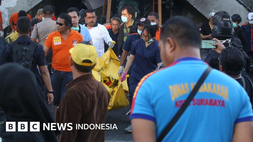 Bom Surabaya: Bisakah teror di Indonesia dicegah dengan UU dan program deradikalisasi? - BBC ...
