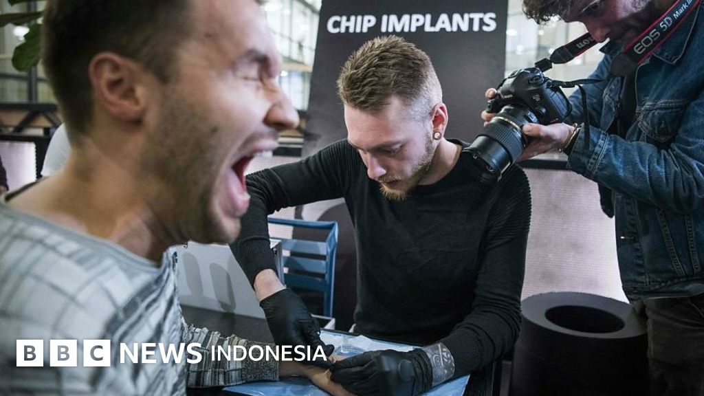 Peretas tubuh: "Saya ingin menjadi cyborg seks" - BBC News Indonesia