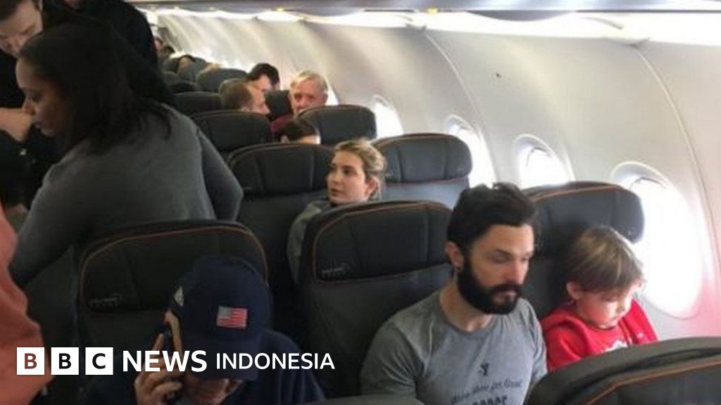 Putri Donald Trump diteriaki di pesawat, penumpang diturunkan - BBC ...