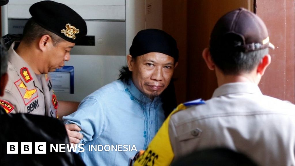 Pengadilan bubarkan kelompok JAD bentukan Aman Abdurrahman - BBC News ...