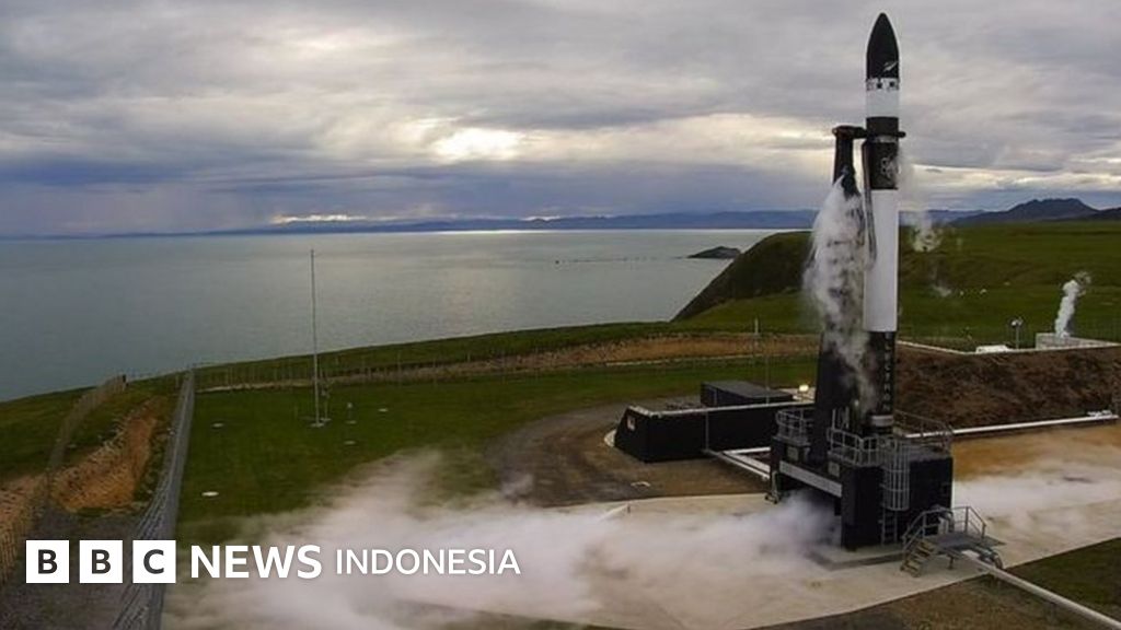 Pertama kali, roket ke ruang angkasa diluncurkan dari fasilitas swasta ...