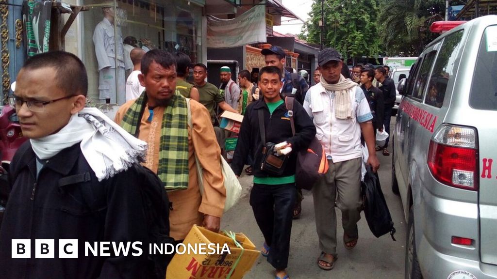 Jelang 4 November dari markas Front Pembela Islam - BBC News Indonesia