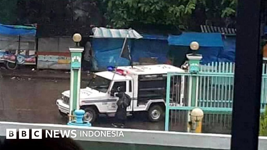Milisi Maute kibarkan bendera ISIS saat baku tembak di jalanan Filipina ...