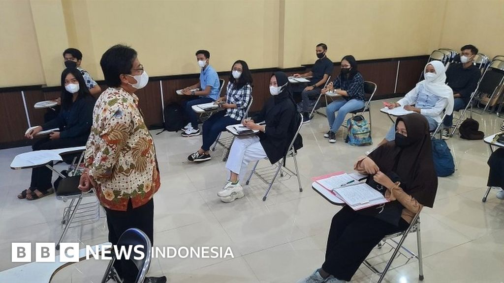 Kuliah tatap muka: UNS Solo gelar perkuliahan di kampus, mengapa ...