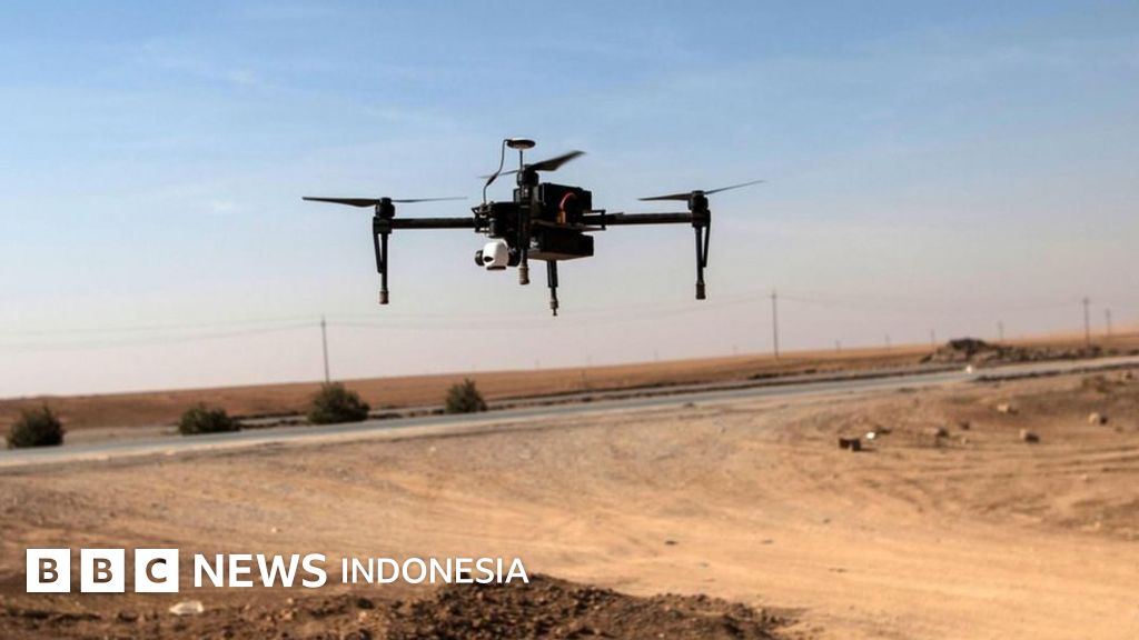 Ketika ISIS lebih piawai menggunakan drone - BBC News Indonesia