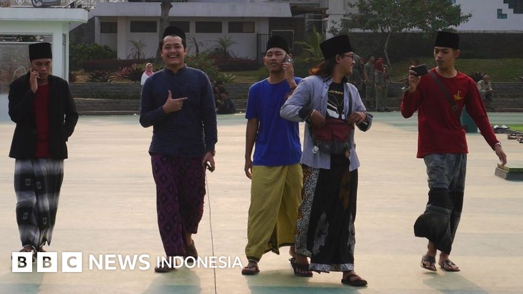 Perda syariah di Indonesia: antara kearifan lokal, politik elektoral ...