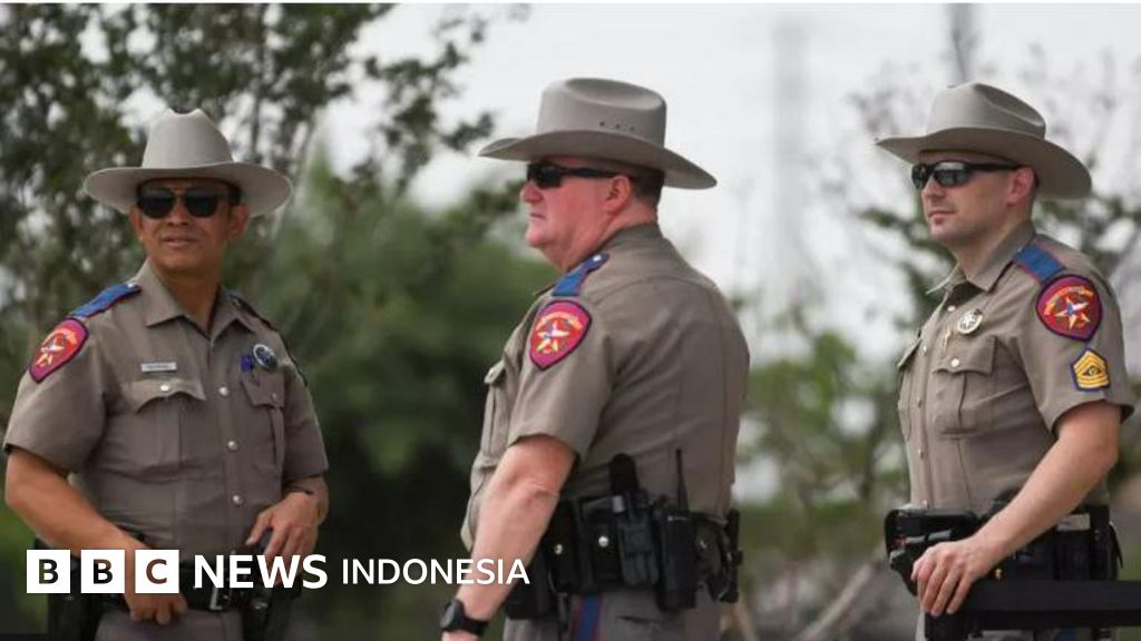 Pelaku penembakan mal Texas adalah satpam berusia 33 tahun, ideologinya diselidiki - BBC News ...