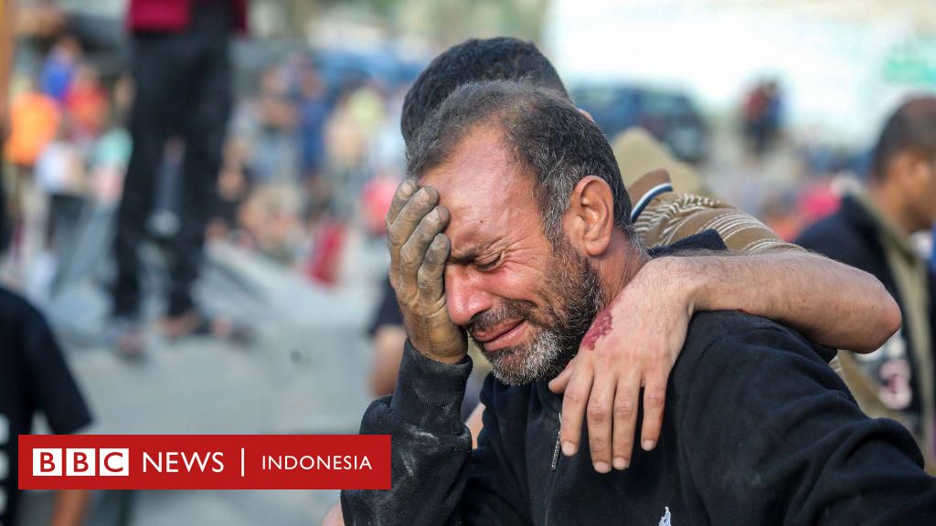 Palestina: Khan Younis, kota yang porak poranda di Gaza selatan dengan ... Palestina: Khan Younis, kota yang porak poranda di Gaza selatan dengan ...