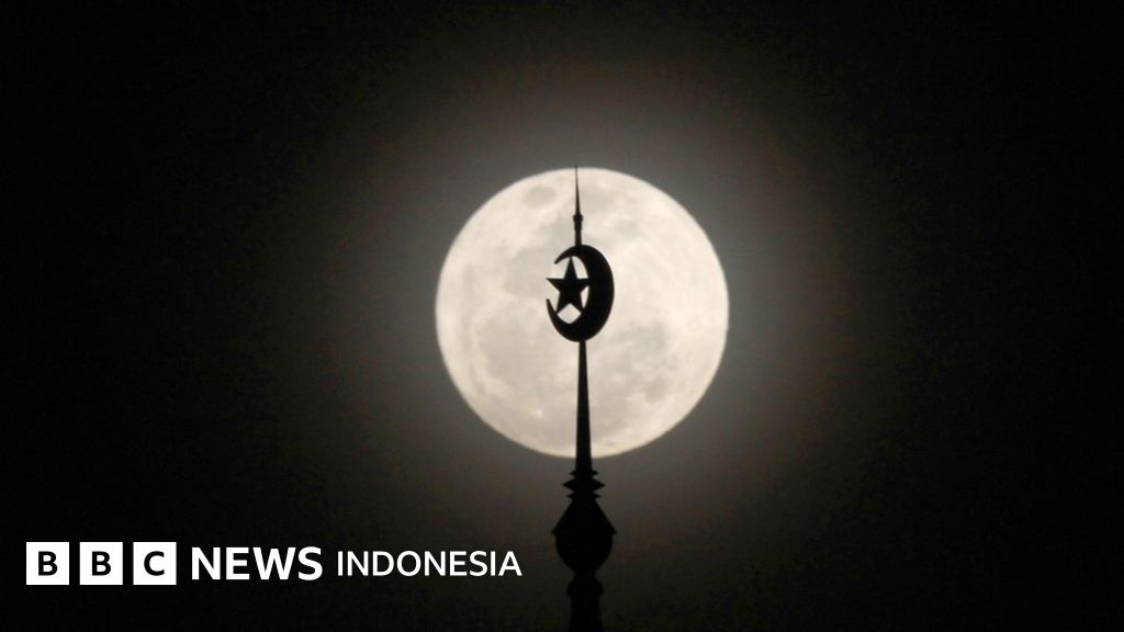 Bulan super terlihat jelas di beberapa pelosok dunia - BBC News Indonesia