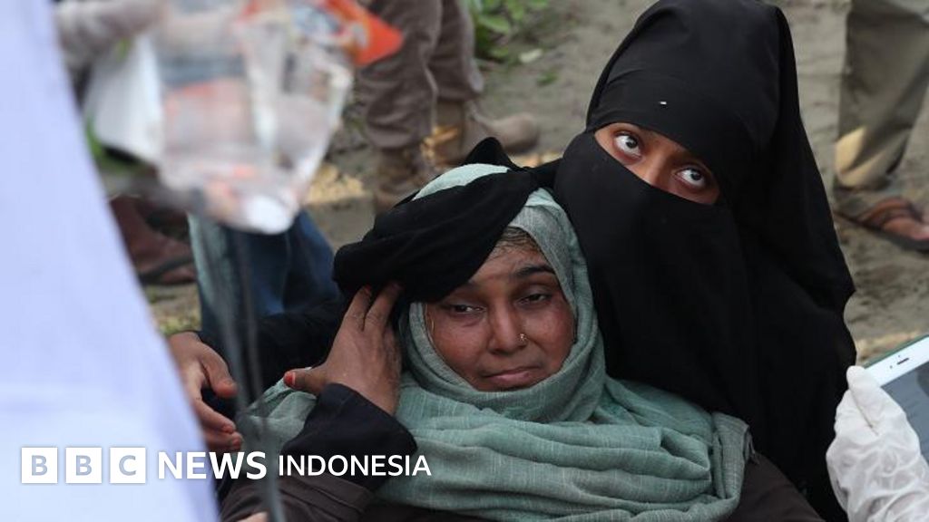 Indonesia tidak bisa jadi satu-satunya negara yang selamatkan kapal Rohingya – aktivis - BBC ...