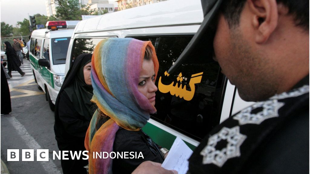 Demonstrasi Iran: Negara-negara Barat menghukum polisi syariah terkait ...