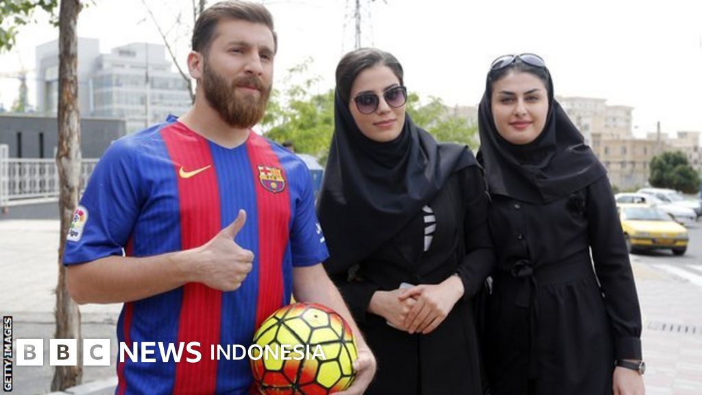Mirip Lionel Messi, pria Iran diamankan di kantor polisi - BBC News ...