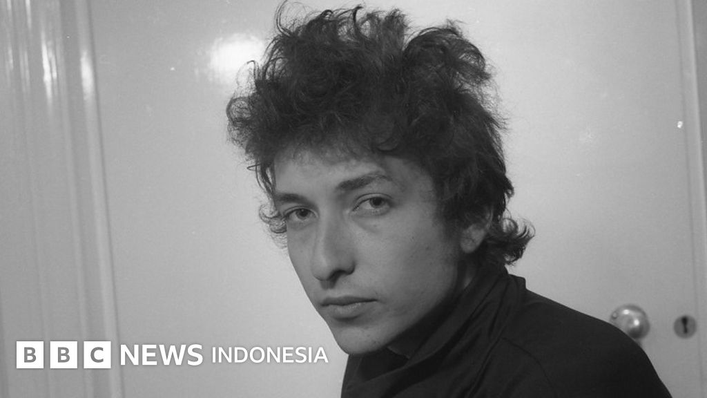 Manuskrip asli Bob Dylan ditaksir akan laku Rp900 juta - BBC News Indonesia