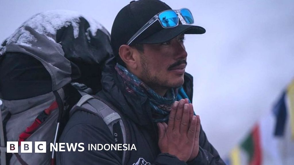 Mantan Serdadu Pecahkan Rekor Taklukkan 14 Gunung Tertinggi Dunia