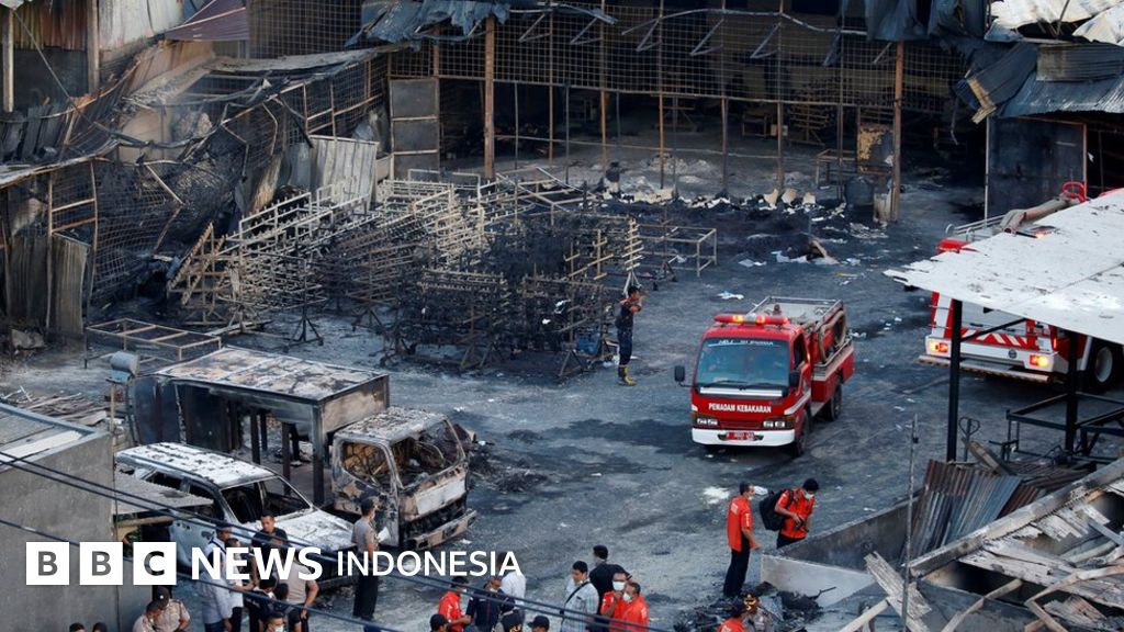 Kebakaran pabrik kembang api: Pemilik dipanggil, tujuh saksi diperiksa ... Kebakaran pabrik kembang api: Pemilik dipanggil, tujuh saksi diperiksa ...