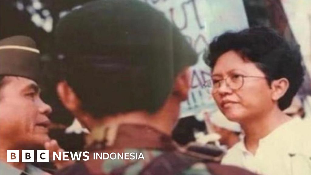 Kerusuhan Mei 1998: ‘26 tahun masalah kekerasan seksual terhadap perempuan Indonesia disangkal ...