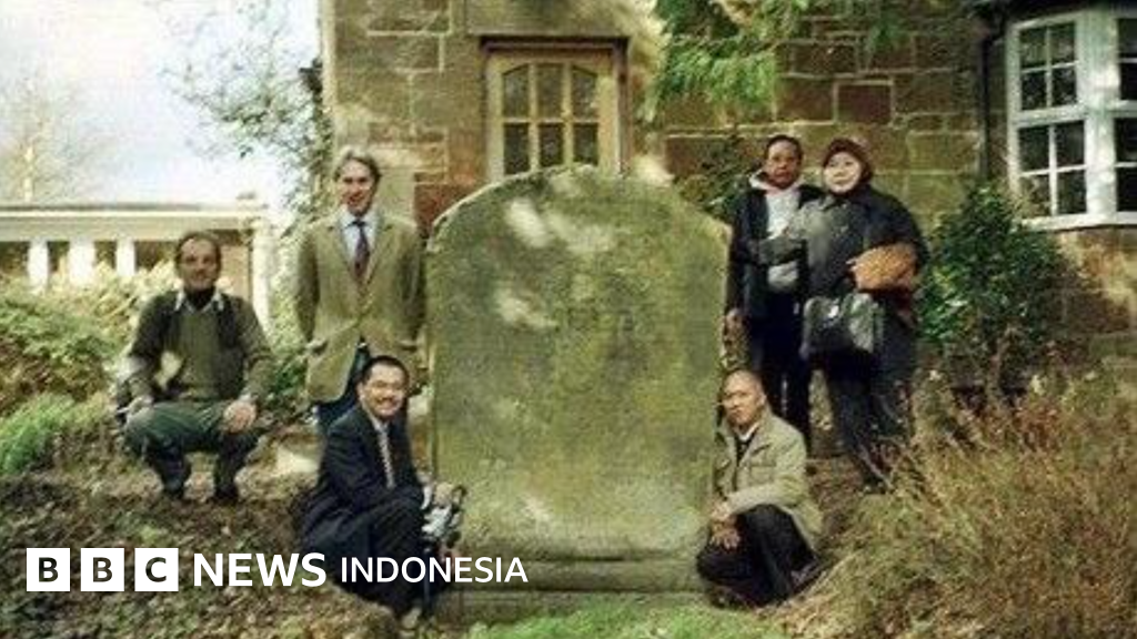 Kutukan, rujak, dan sejarah yang hilang: Kisah batu prasasti dari ...