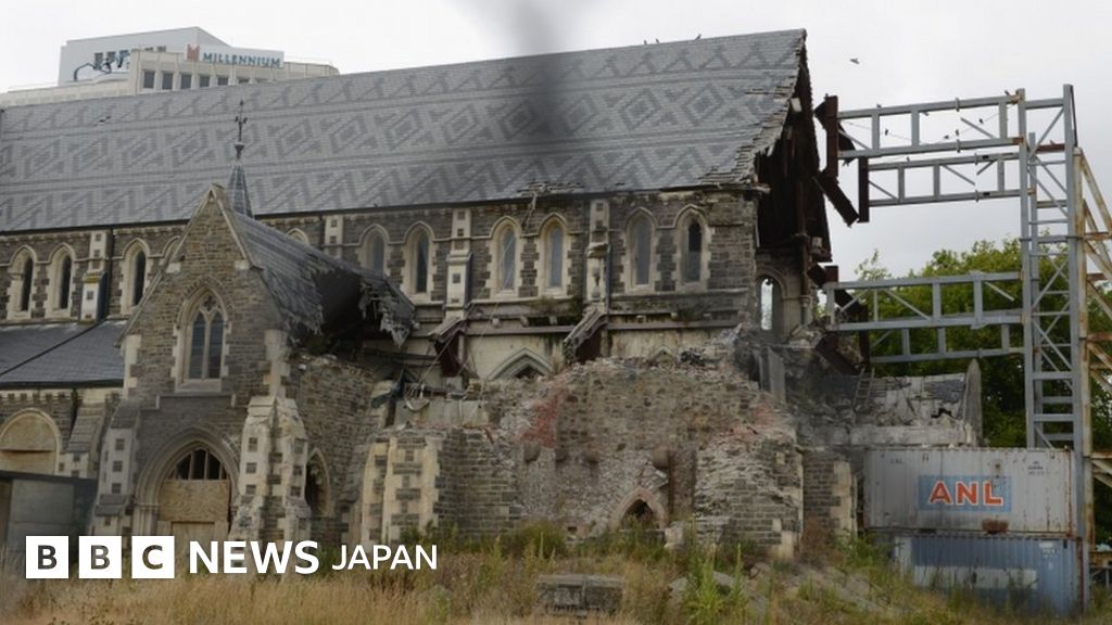 クライストチャーチ地震から5年の追悼 復興担当相に抗議も - BBCニュース