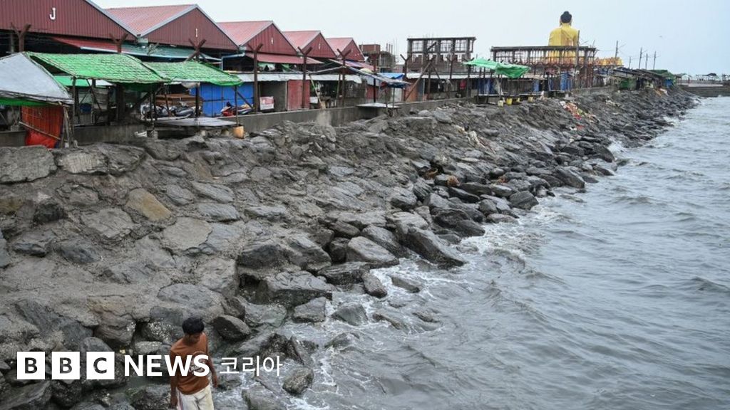로힝야족 보트 침몰로 최소 23명 사망 30명 실종 Bbc News 코리아