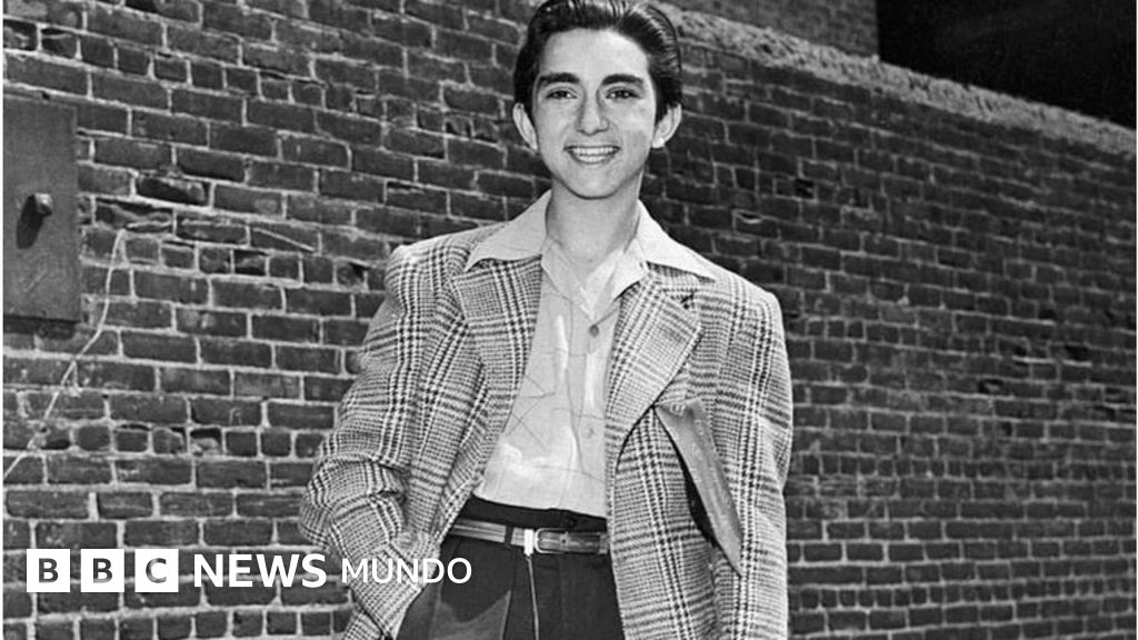 Zoot suit, el extravagante atuendo que provocó la persecución de ...