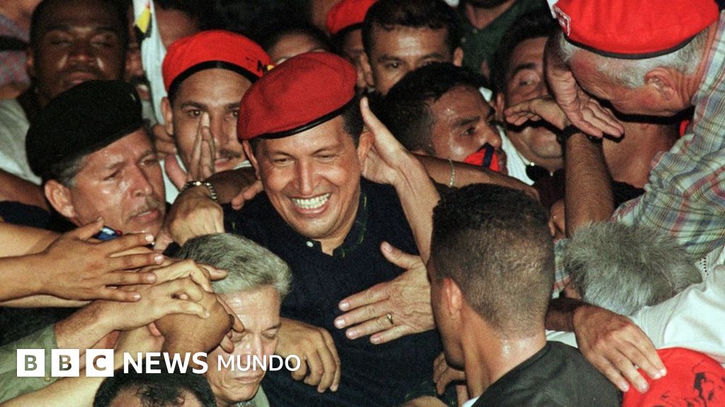 Triunfo de Hugo Chávez en 1998: "Fue otro salvador que no salvó nada en ...