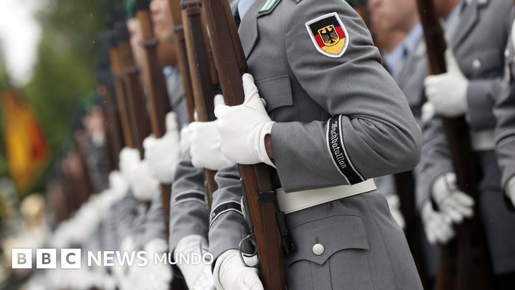 Cómo la sombra del pasado nazi persigue a las fuerzas armadas de ...