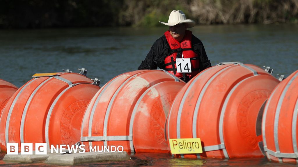 Migración en EE.UU.: encuentran una persona muerta atrapada en las boyas que Texas instaló en el ...