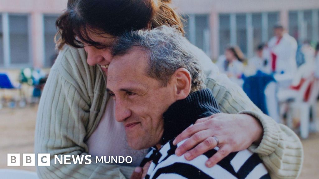 Andrea Casamento, la argentina que se casó con un preso al que conoció cuando visitaba a su hijo ...