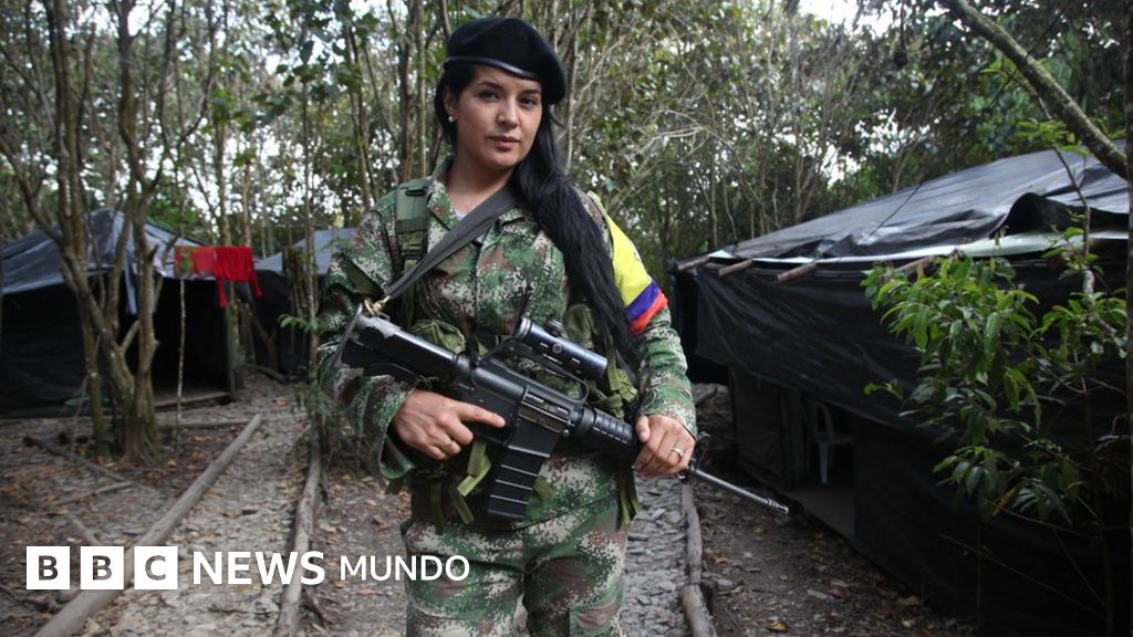 ¿Por qué no hay euforia en Colombia con la entrega de armas de las FARC ...